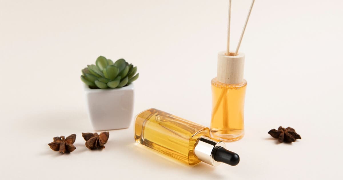 10 Summer Essential Oil Blends For Diffuser At Home - Best Home Aroma