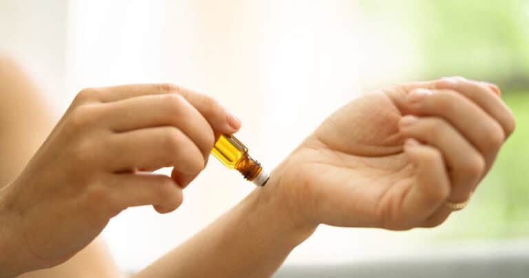 Essential Oil Combinations For Diffuser: How To Create Your Own Blends ...